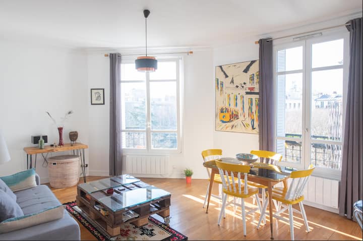 Cosy And Very Nice Flat With Open View On A Parc - Quartier de Belleville