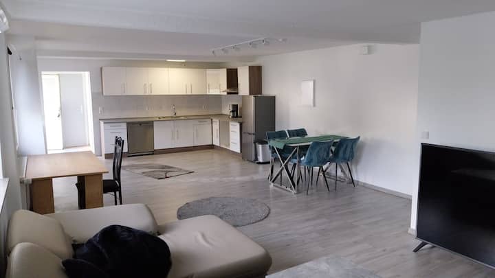 Kurzzeit. -Handwerkerwohnung 80 M² Für 4 Personen - Hamm
