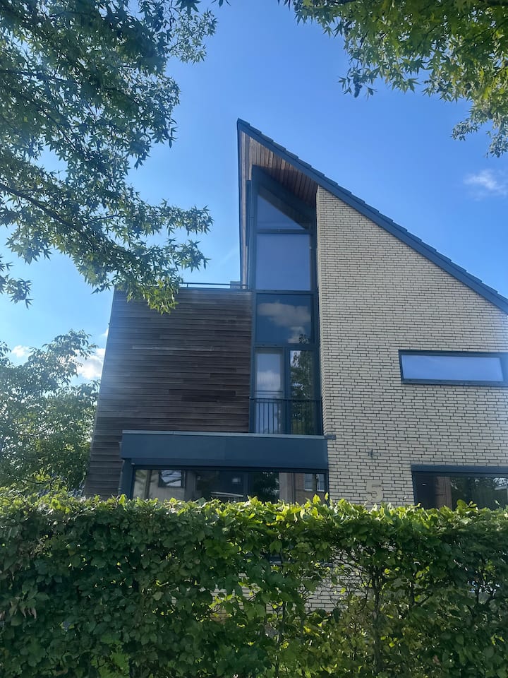 Appartement 2e Verdieping Met Dakterras Op Zuiden - Almelo