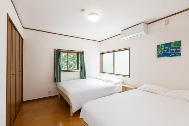 中心地の貸切戸建て｜銀座・渋谷・新宿・池袋・皇居へのアクセス抜群｜駅徒歩2分｜広々リビングルーム - Ikebukuro