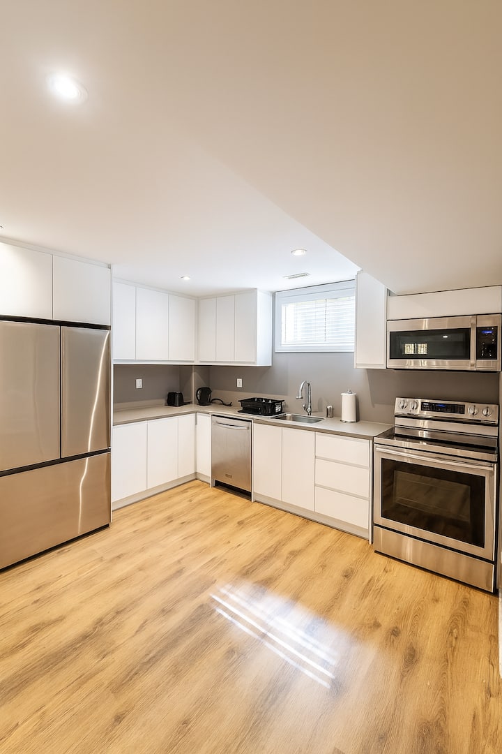 Richmond Hill Elgin Mills - Apartment - Vaughan