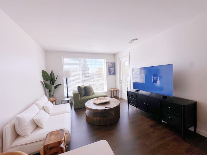 1b1b| On Jamboree By Dj Plaza Two Twins Beds - Irvine, CA