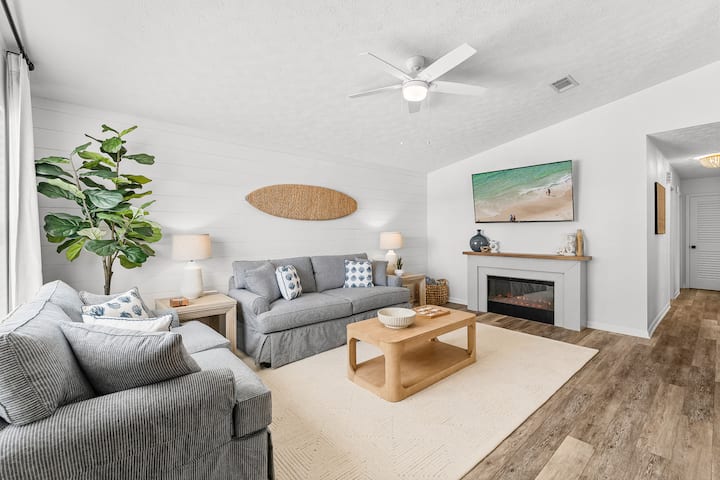 Clean Fresh Home + Blocks To Beach + 4 Mi To 30a - Rosemary Beach, FL