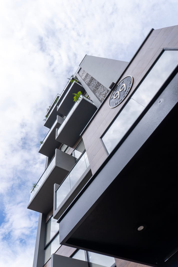 Luxury Apartment In Laureles • Mountain Views - Medellín