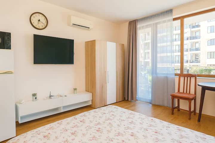 Apolon 8 Relax Studio With Pools - Nessebar