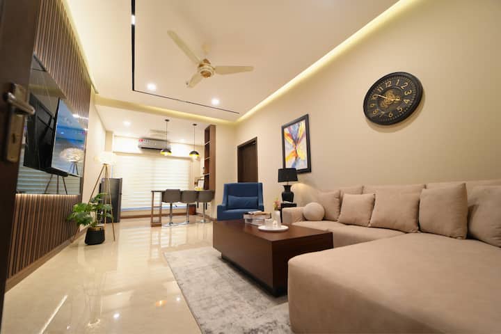 Luxury 1bhk Giga View With Pool & Parking+wi-fi. - Islamabad