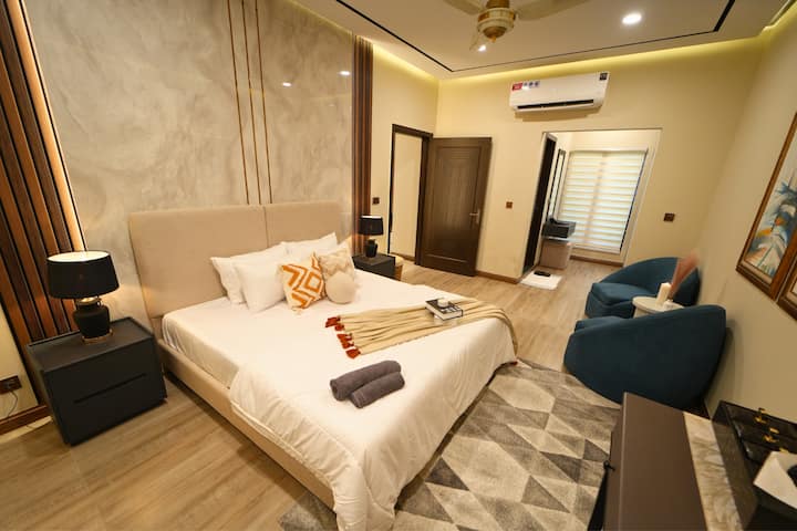 Luxury 1bhk Giga View With Pool & Parking+wi-fi. - Islamabad