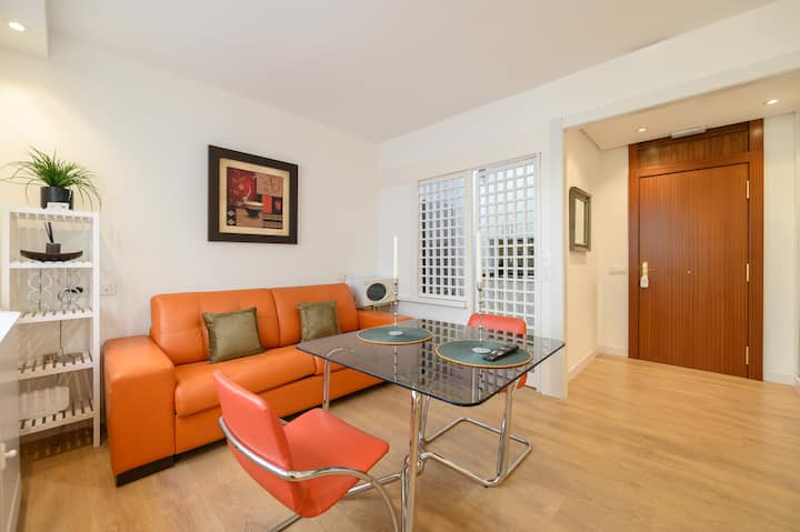 Study In The Heart Of Madrid - Nuevos Ministerios station - Madrid
