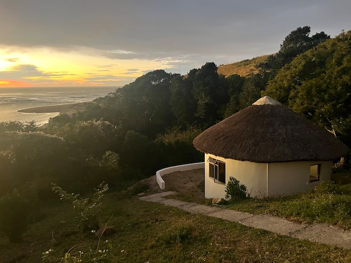 Mdumbi Rondavel # 3 Wild Coast - Coffee Bay