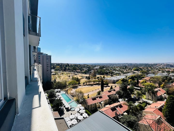 Classy Apartment 5, Sandton; "Capital Abode" - Sandton