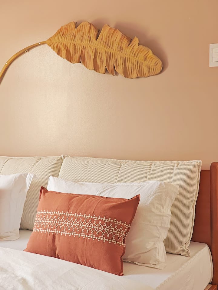 The Ubuntu House · Royal Palms Tres - Panglao