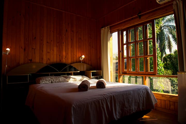 Habitación Privada En Iguazu. Desayuno + Piscina - Puerto Iguazú