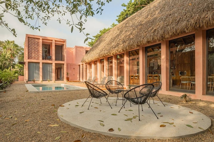 On-site Pool+private Beach Club+hiking+tennis - Chacala