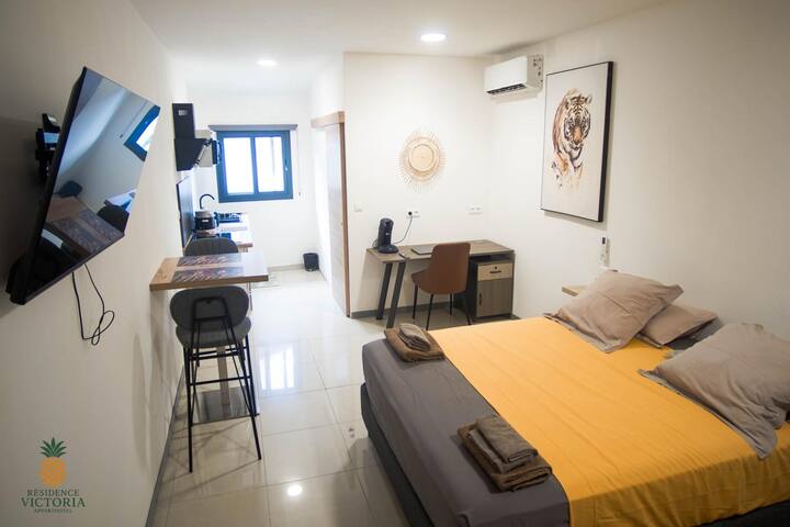 Au Cœur De La Zone D'activité, Pensé Pour Les Pros - Mamoudzou