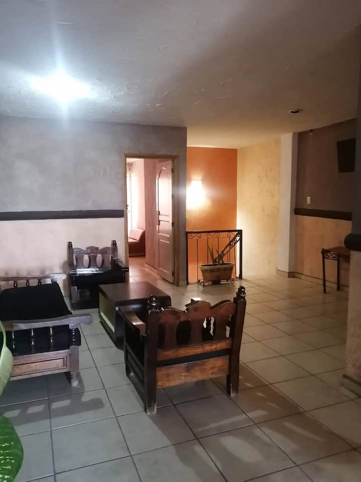 Casa El Colibrí - León