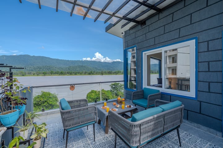 Ganga-view Villa Beside Rajaji National Park - Rishikesh