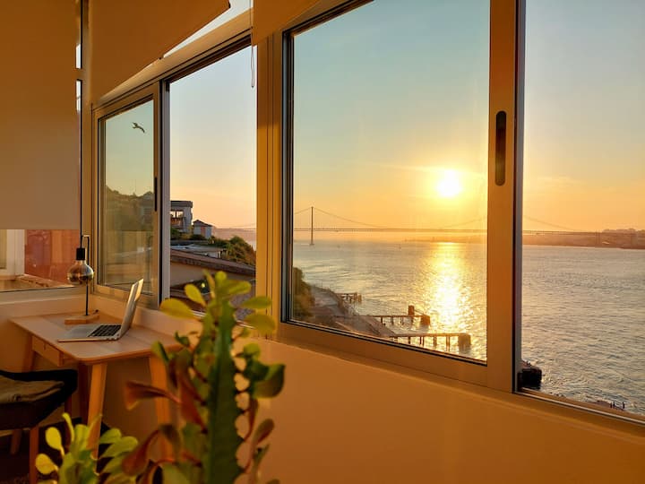 Flat à Cacilhas – Le Joyau Sur Le Fleuve à Lisbone - Almada