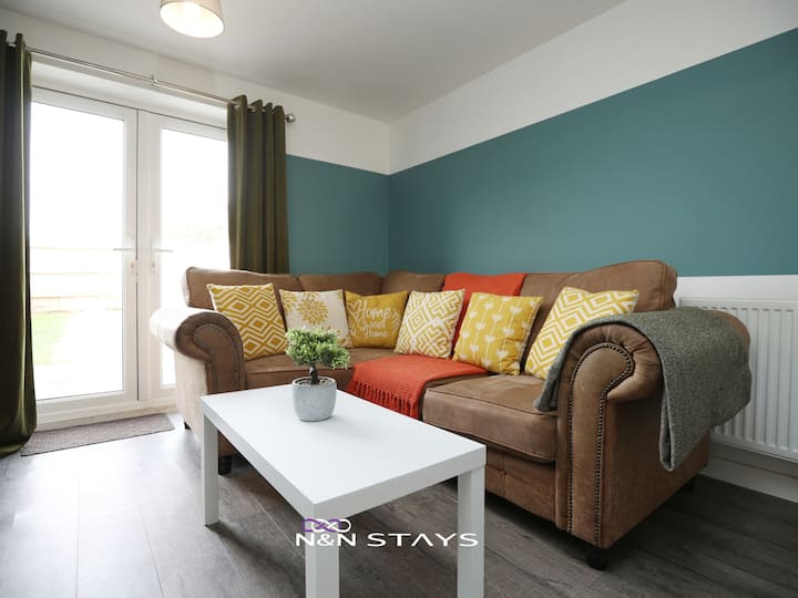 Contractor Stays | Pvt Parking | Long Stay Deals - Swindon