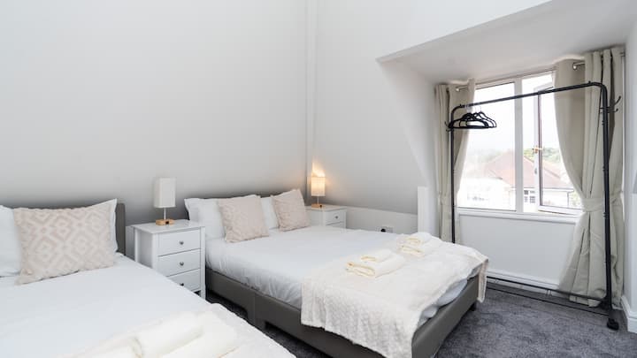 Open Mind Property - 8 Guests & Free Parking - Bournemouth