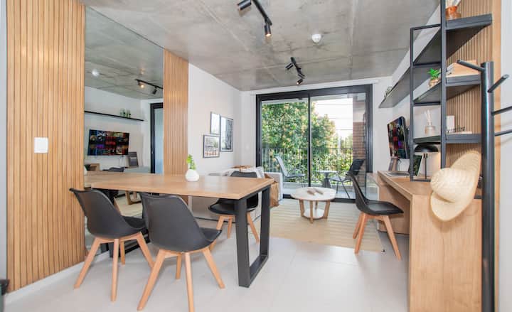Chic 1br Apt Near Shops, Gym, Pool & Co-working - Asuncion
