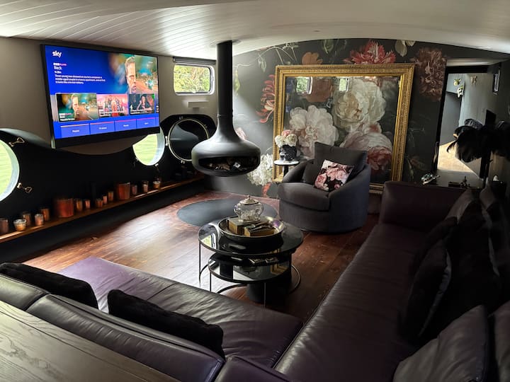 The Dutchess-stay In Style On A Glorious Houseboat - Hampton