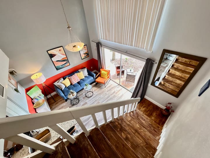 2 Floors Vila-sunsets On The Lake-amazing Location - Orlando, FL