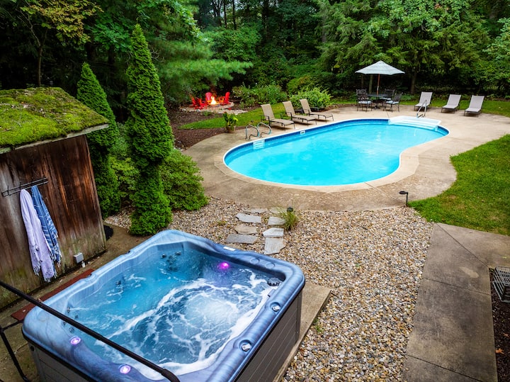 Sauna | Hot Tub | Heated Pool | Beach Walk - New Buffalo, MI