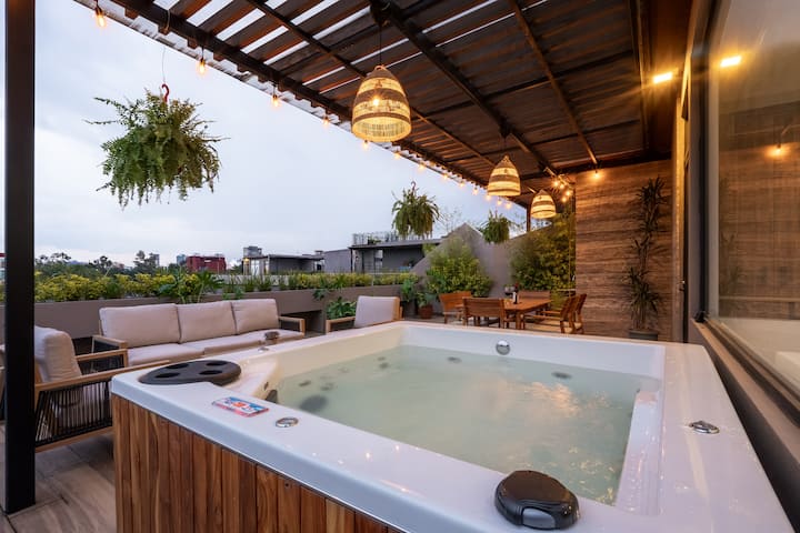 Luxe Penthouse | Private Rooftop Jacuzzi | Condesa - Mexico City