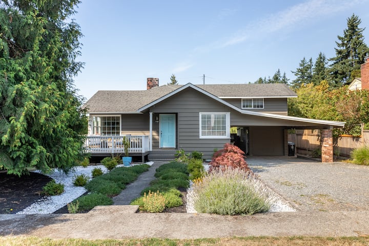 Broadview Bungalow - Seattle, WA