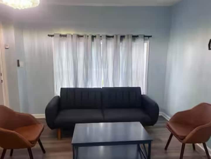 Luxury 3br Retreat • Modern & Stylish Stay - Buffalo, NY