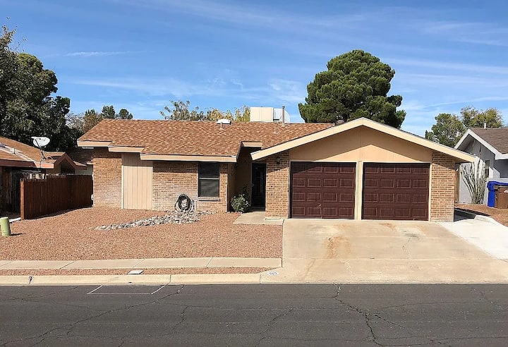 Pet-friendly Home In Las Cruces - Las Cruces, NM