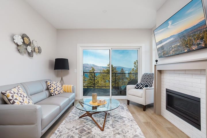 Splendor By The Lake - Kelowna