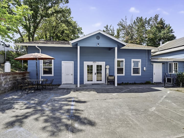 Part Of Church Near Clear Lake - Kelseyville, CA