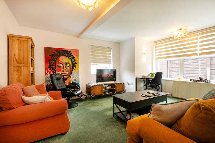 Charming Coach House|private Garden & Workspace - Trent Bridge Cricket Ground