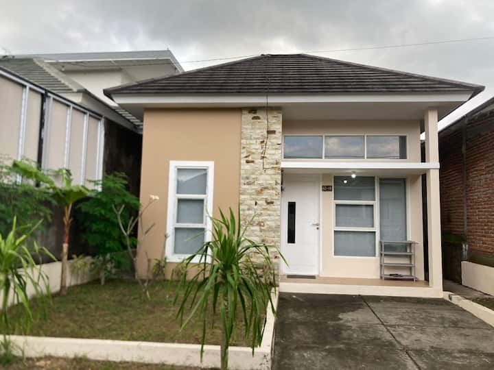 Loulou 1 Tiny House - Lombok