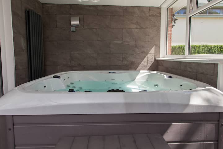 Luxury Townhouse In Edinburgh With A Hot Tub - Edinburgh