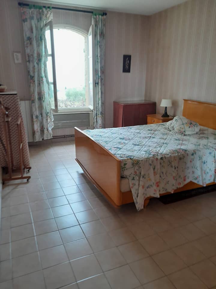 Appartement Au Calme Avec Grand Panorama - Crillon-le-Brave