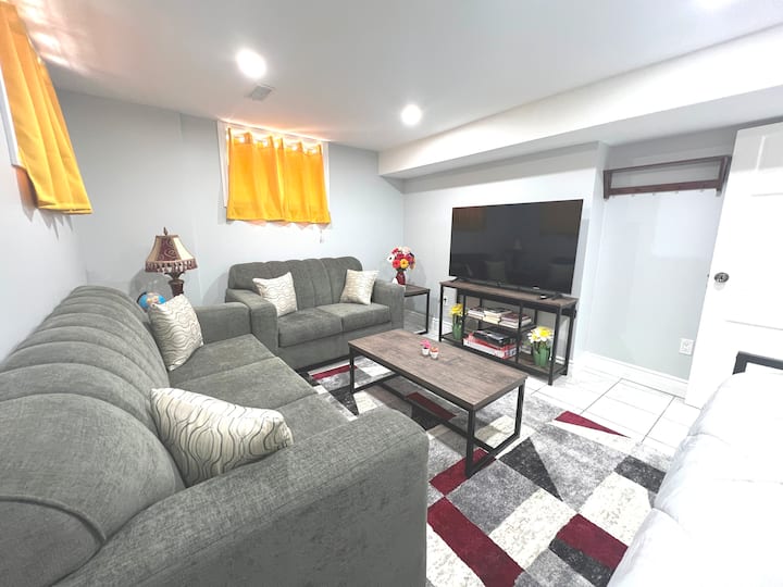 Modern 2br Bsmt Apt Streetsville - Mississauga