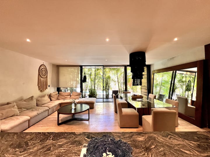 Spacious And Elegant 2bd 2br + Jacuzzi Apartment - Paradise Beach