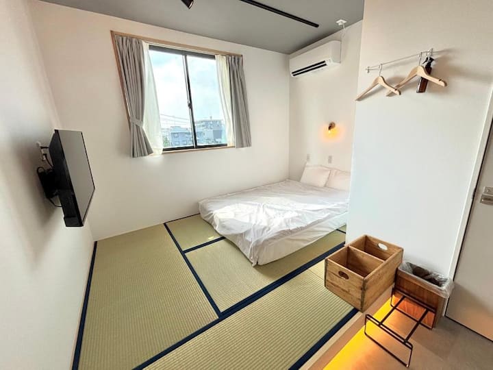 【Nearby Station】in-room Shower/deluxe Double/2ppl - Saga, Japan
