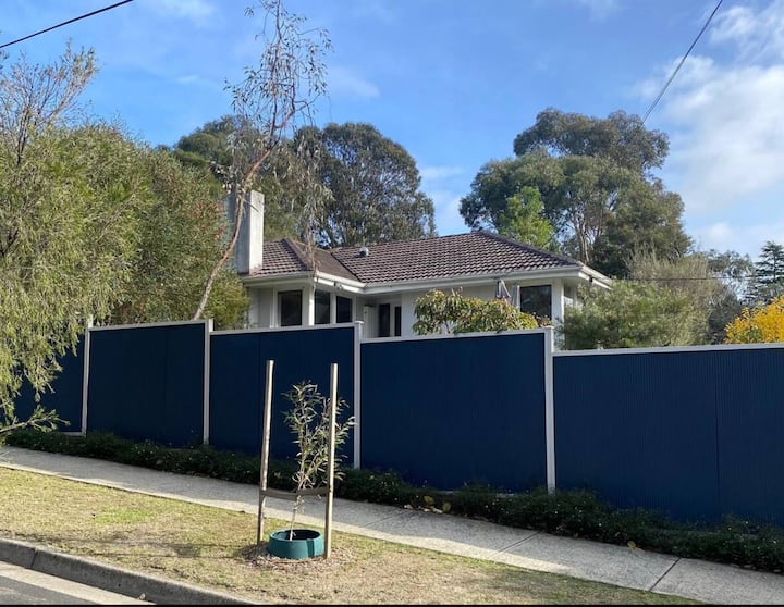 Retreat In Mitcham - Bayswater
