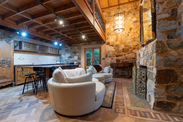 Adelaide Heritage Home With Vintage Charm - Adelaida