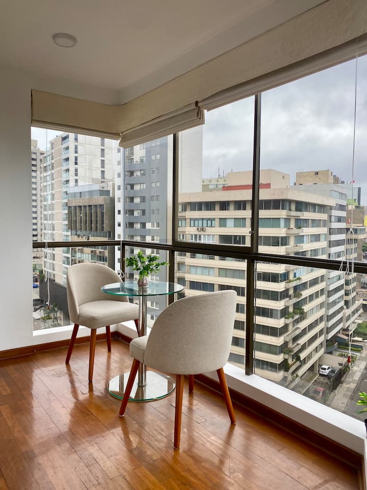 Beautiful Apt. On The Balta Miraflores Boardwalk - Lima