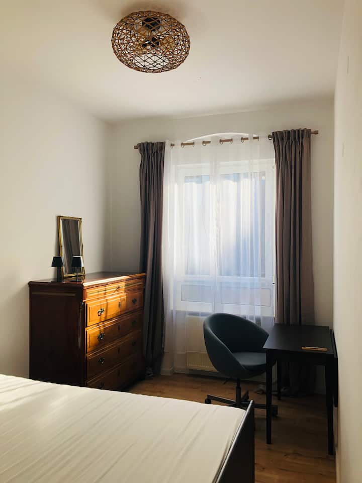 Sehr Ruhiges Zimmer In Direkter Bahnhofsnähe - Mannheim