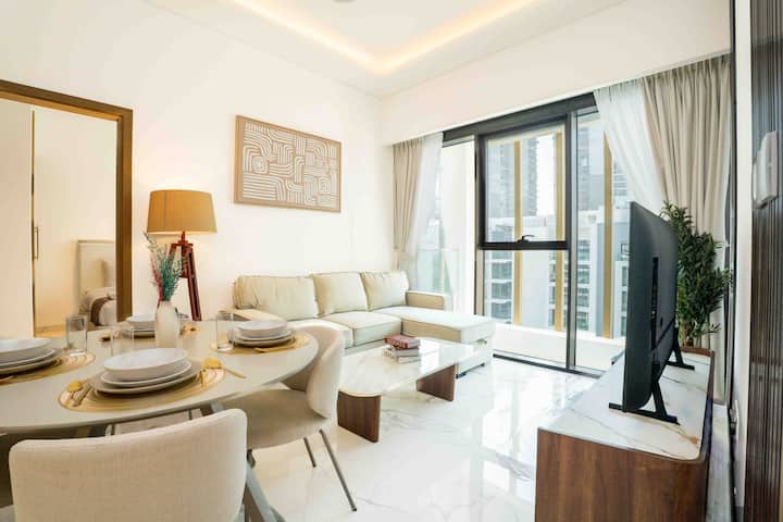 Lux 2br Azizi Riviera Near Business Bay Dubai - Dubai Airport (DXB)