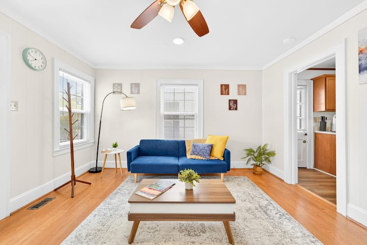 Modern Stay Near Duke | Ideal For Travel Pros - Durham, NC