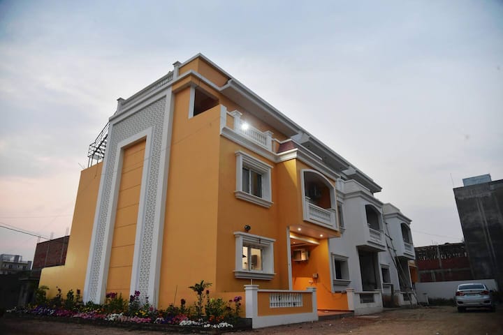 Pvt Plunge Pool - 4bhk Kashi Quattro Villa - Varanasi