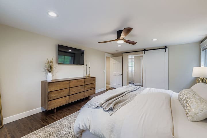 Spacious Family-friendly Home W/ Large Backyard - Littleton, CO