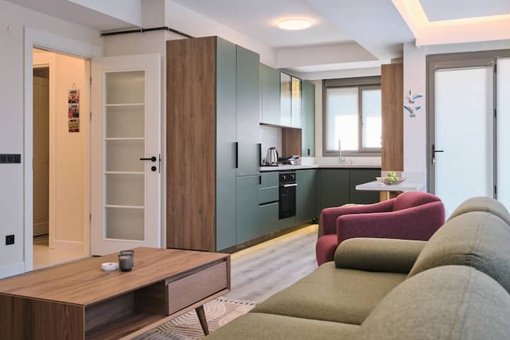 (10) Cassiopeia, 2br, Sea View Balcony @Best Loc. - Cihangir