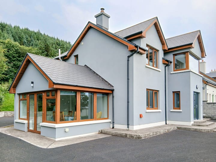 Luxury Beachside Escape - Dingle Peninsula